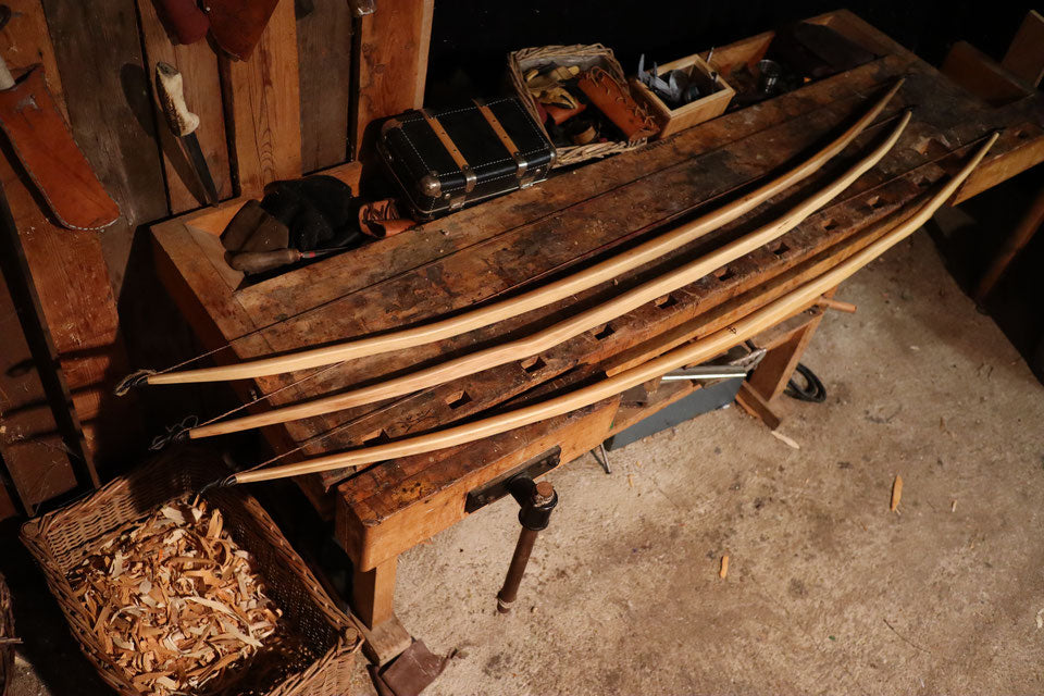 Traditioneller Eiben Langbogen